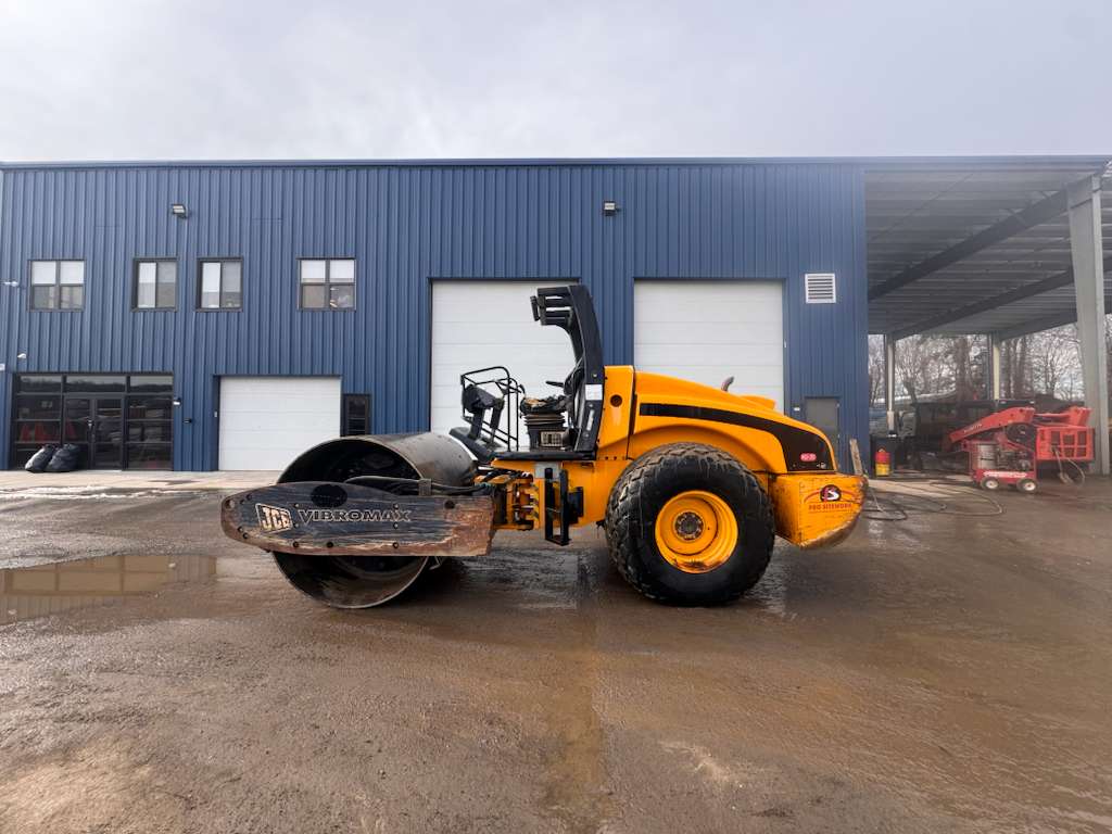 2008 JCB Vibromax VM132D Smooth Drum Compactor – Good Eye Equipment