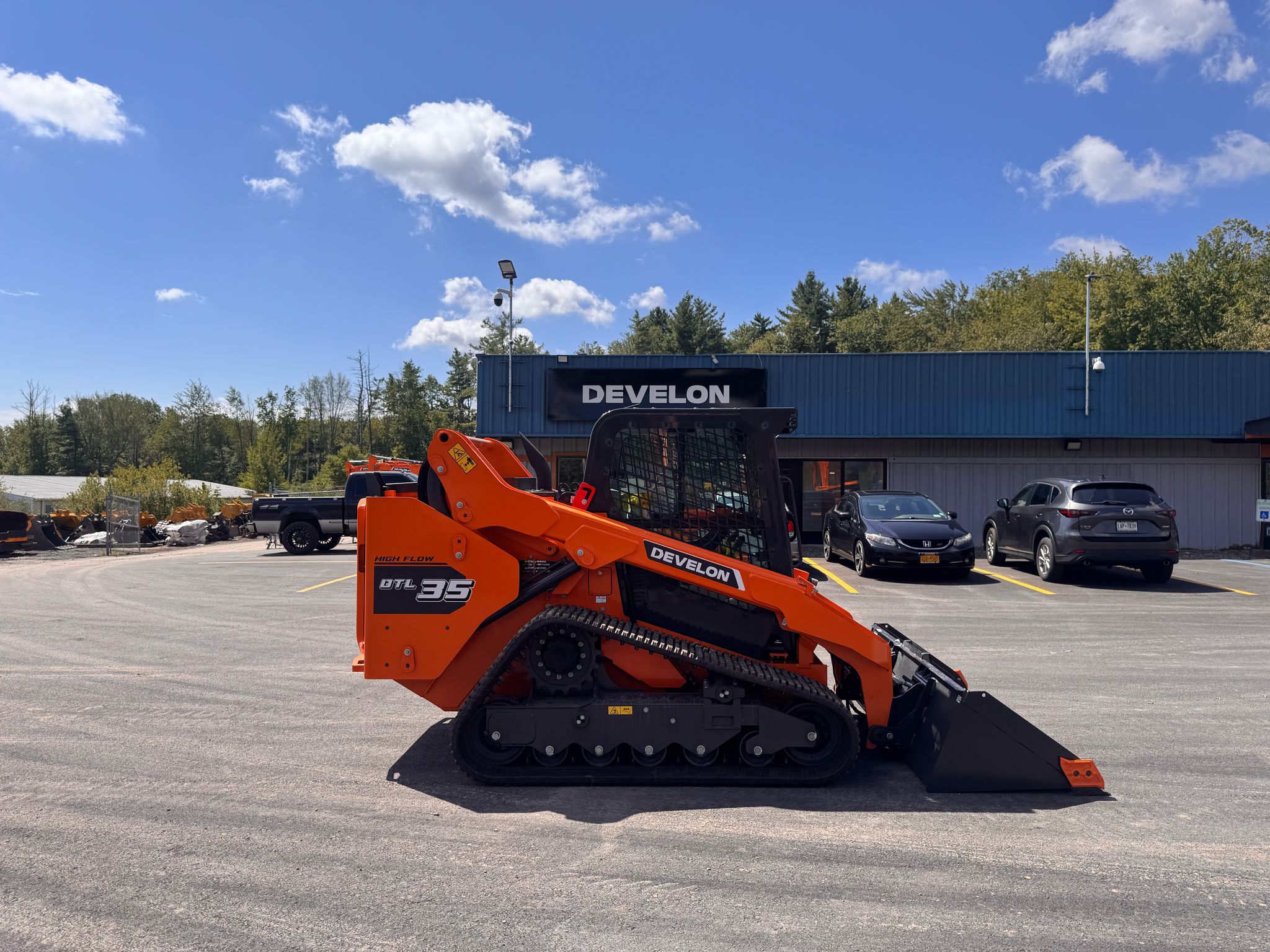 2026 Develon DTL35 Track Loader – Good Eye Equipment