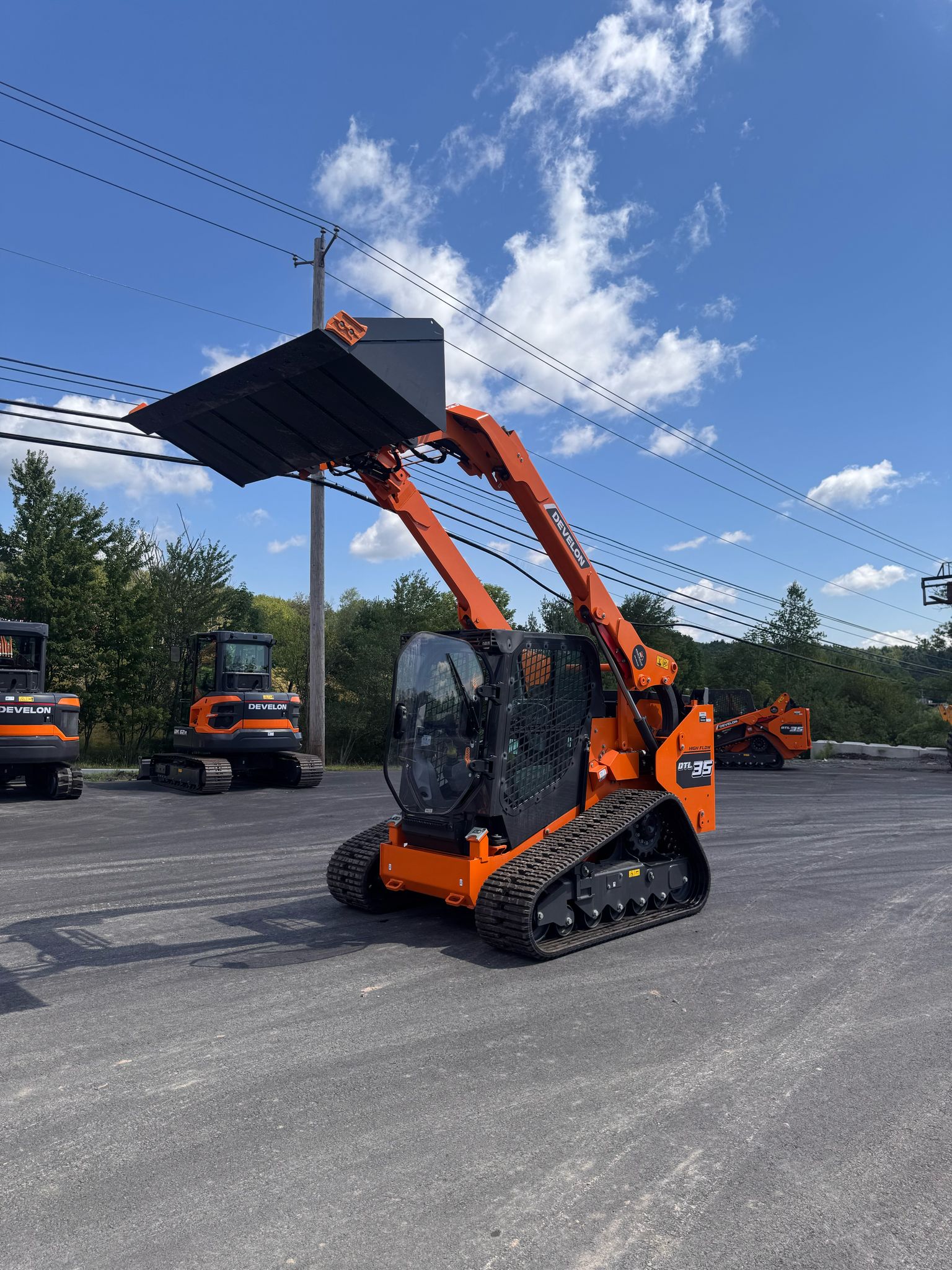 2026 Develon DTL35 Track Loader – Good Eye Equipment