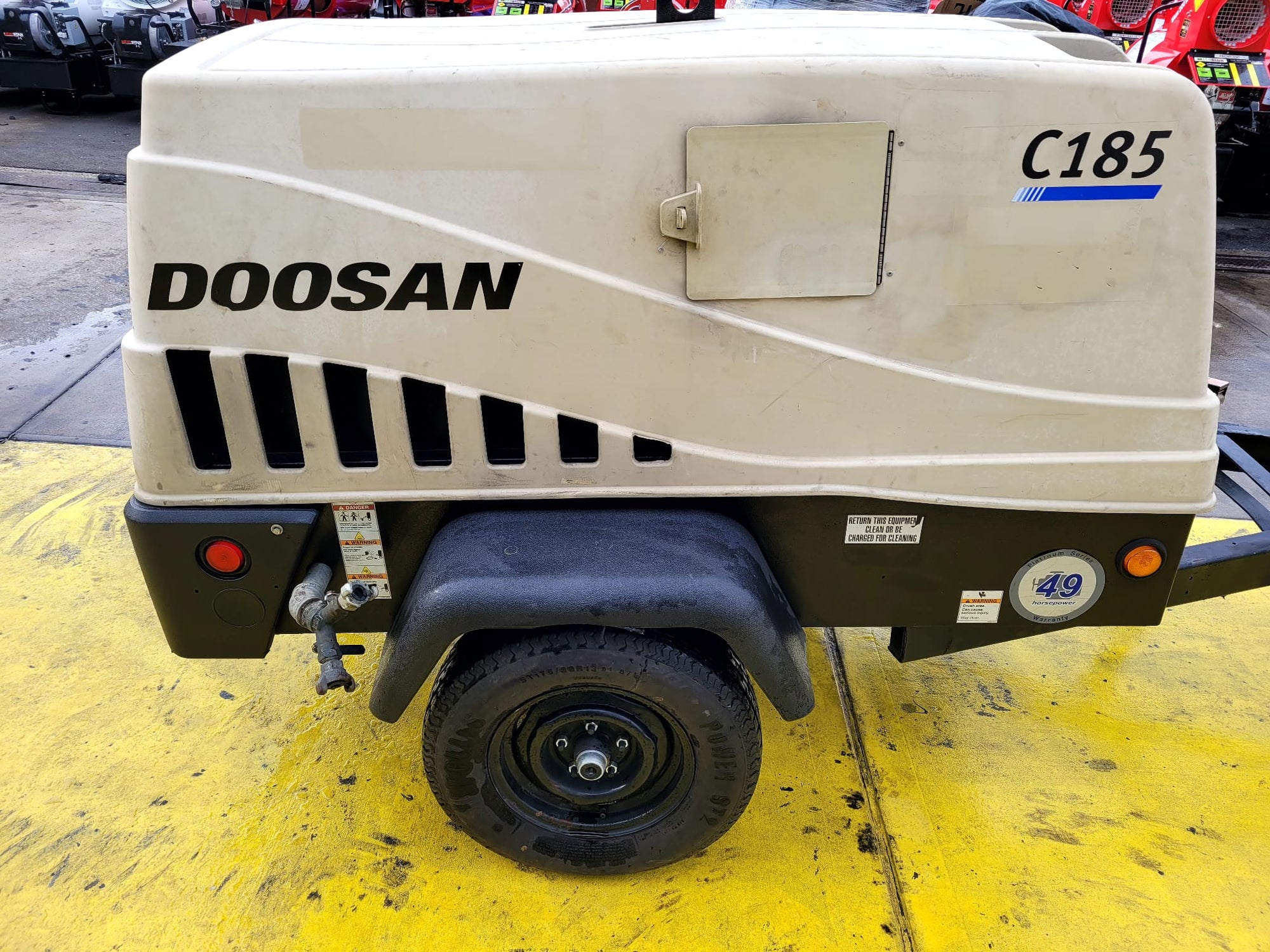 2013 Doosan C185WKUBFXT4I Tow Behind Air Compressor – Good Eye Equipment