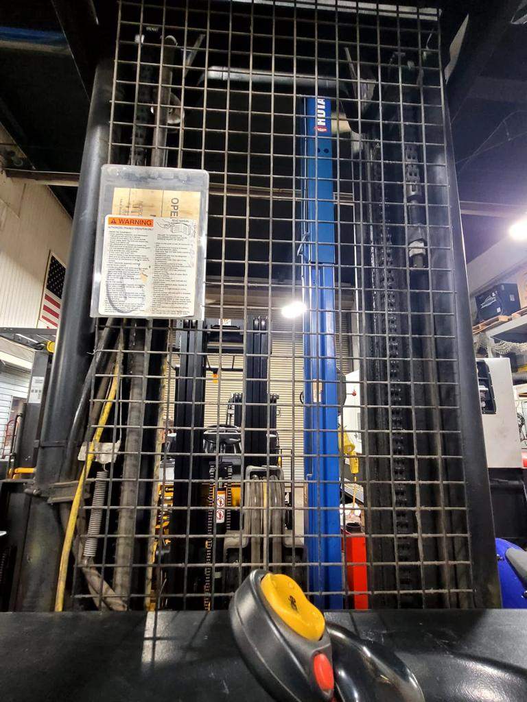 Yale 162G Electric Order Picker Forklift – Good Eye Equipment