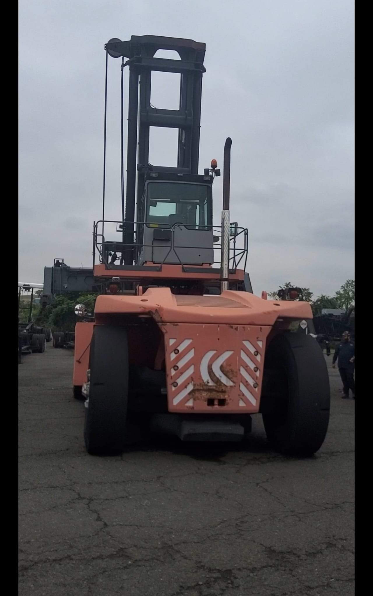 2006 Kalmar DCF410CSG Container Handler – Good Eye Equipment