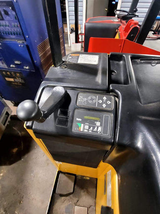 Yale 162G Electric Order Picker Forklift – Good Eye Equipment