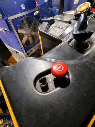 Yale 162G Electric Order Picker Forklift – Good Eye Equipment